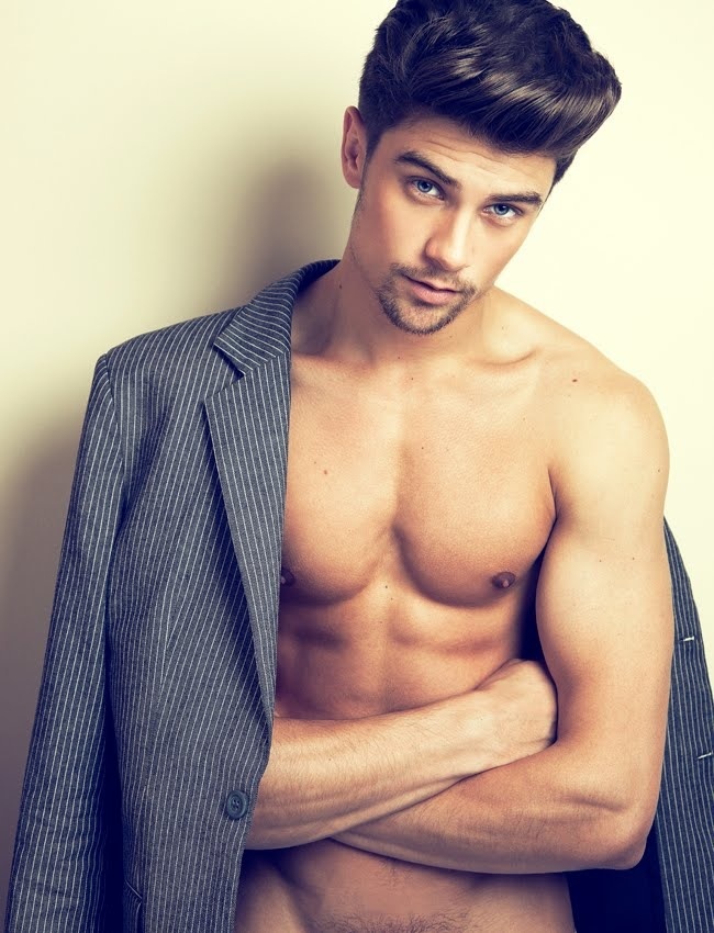 Raphael Sander by Du Borsatto - Fashionably Male