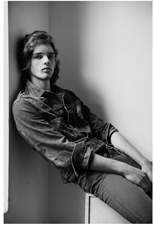 By the window with... Daniel Molitor - Fashionably Male
