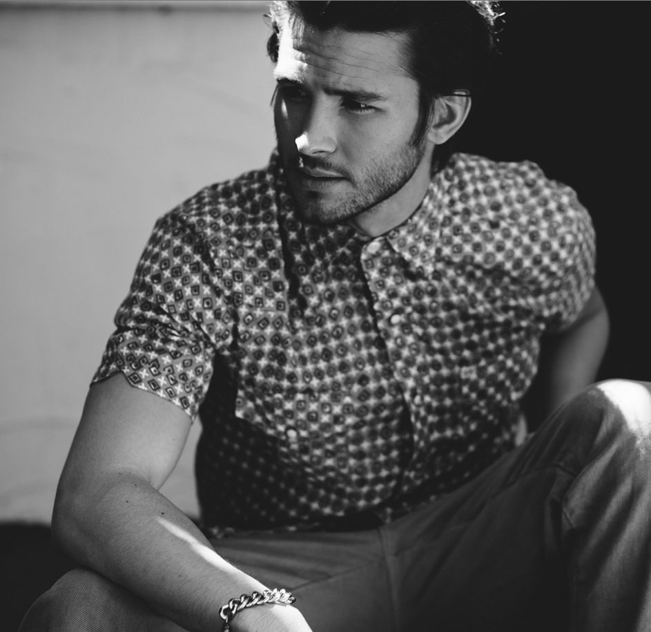 David John Craig by Gabriel Gastelum - Fashionably Male