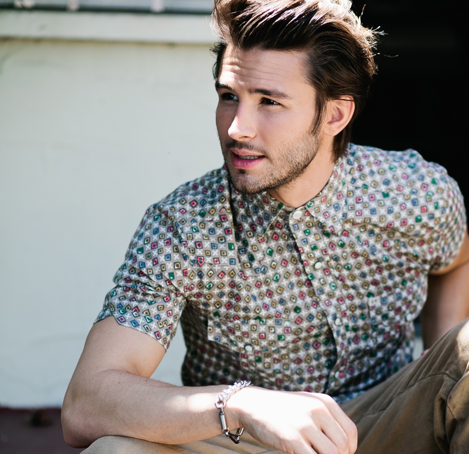 David John Craig by Gabriel Gastelum - Fashionably Male