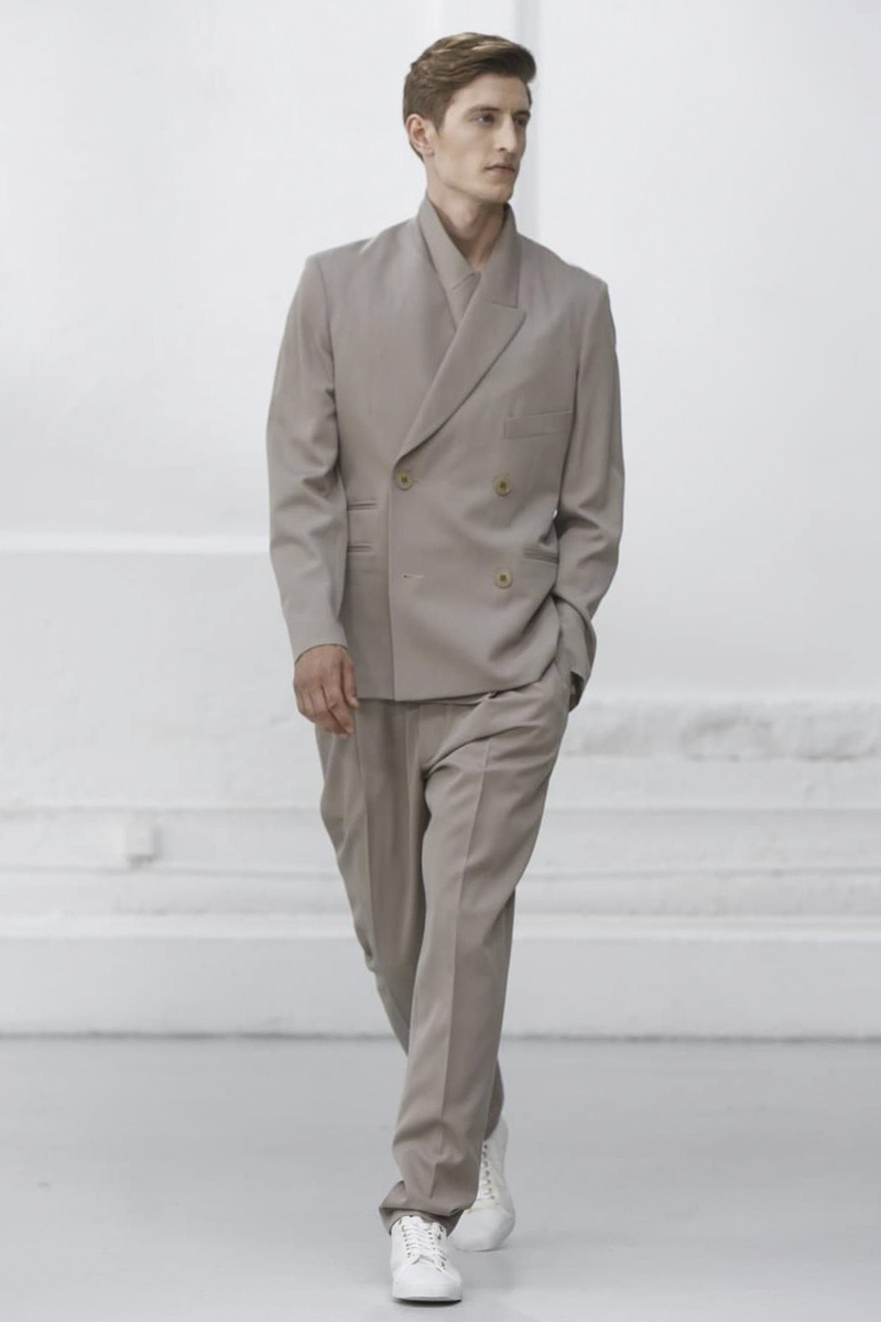 Christophe Lemaire Mens Spring/Summer 2015 Paris - Fashionably Male