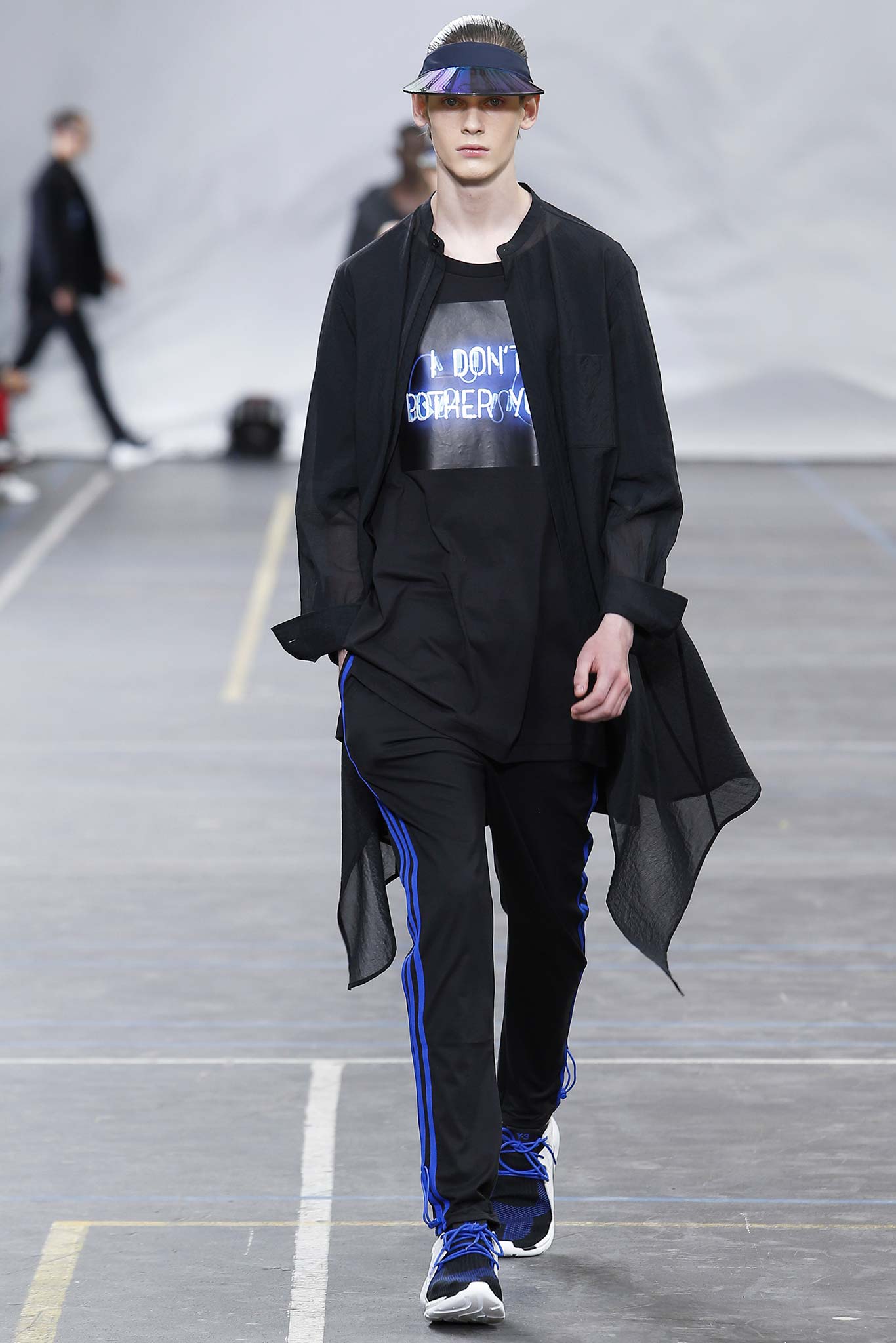 Y-3 Spring/Summer 2016 Paris - Fashionably Male