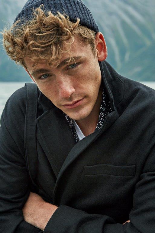 Tom Webb is in the New Campaign 'Escape' A/W17 from Stradivarius Man ...