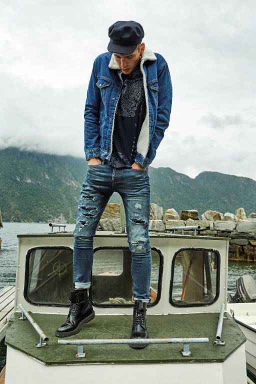 Tom Webb is in the New Campaign 'Escape' A/W17 from Stradivarius Man ...