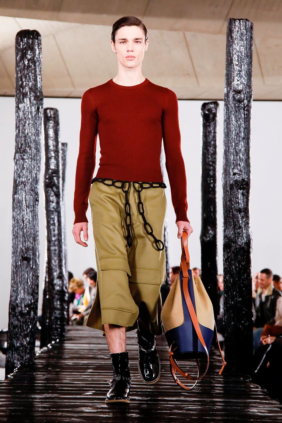 Loewe Menswear Fall/Winter 2020 Paris - Fashionably Male