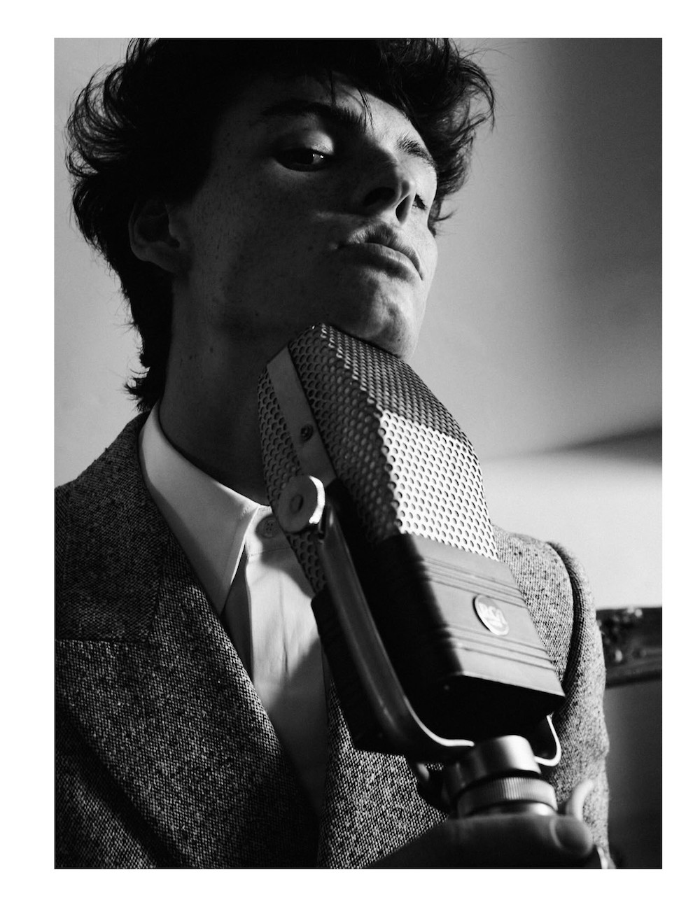 When the Sun Comes Down: Gabriel Jayne by Steve Harnacke - Fashionably Male