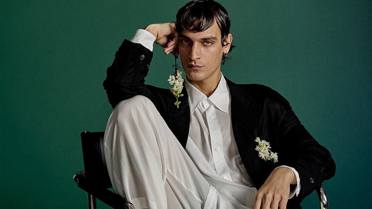Jonathan Bellini Heats Up Harper’s Bazaar Men China in New Editorial by ...