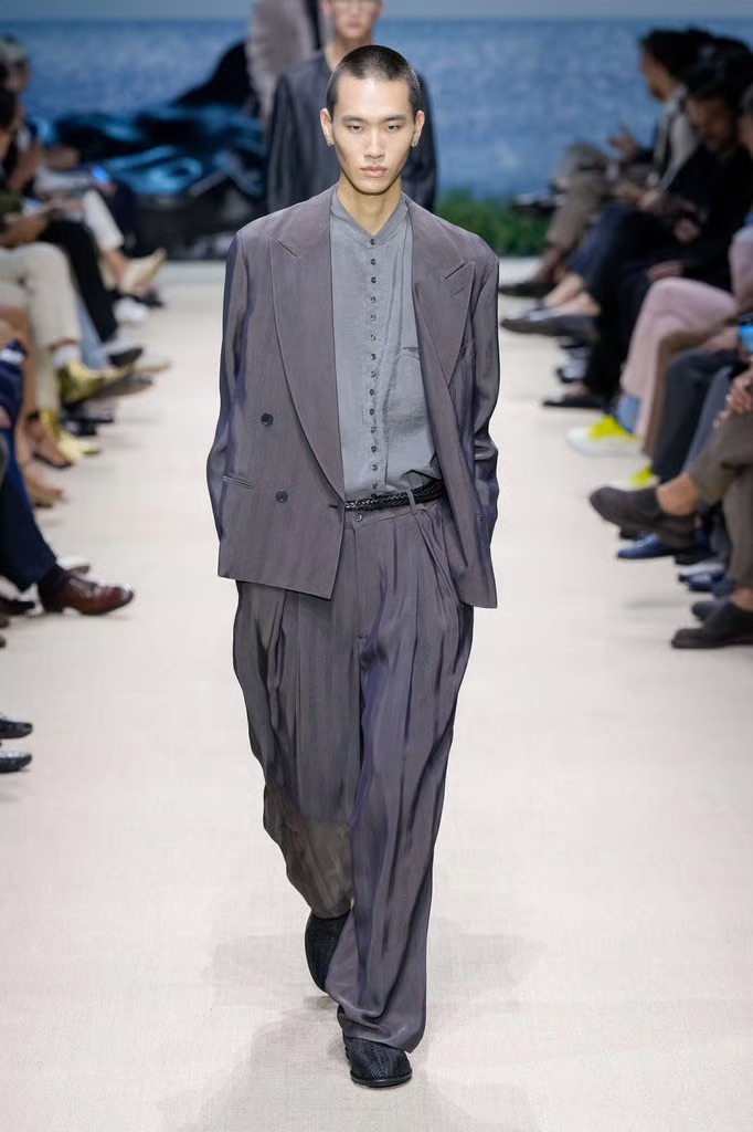 Giorgio Armani Menswear Spring/Summer 2026: A Light Touch of Legacy ...