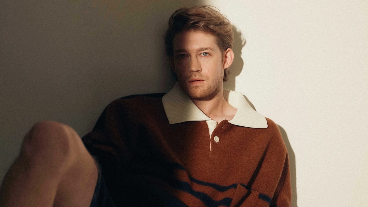 Joe Alwyn: The Quiet Power of Elegance — GQ Germany’s Men of the Year ...